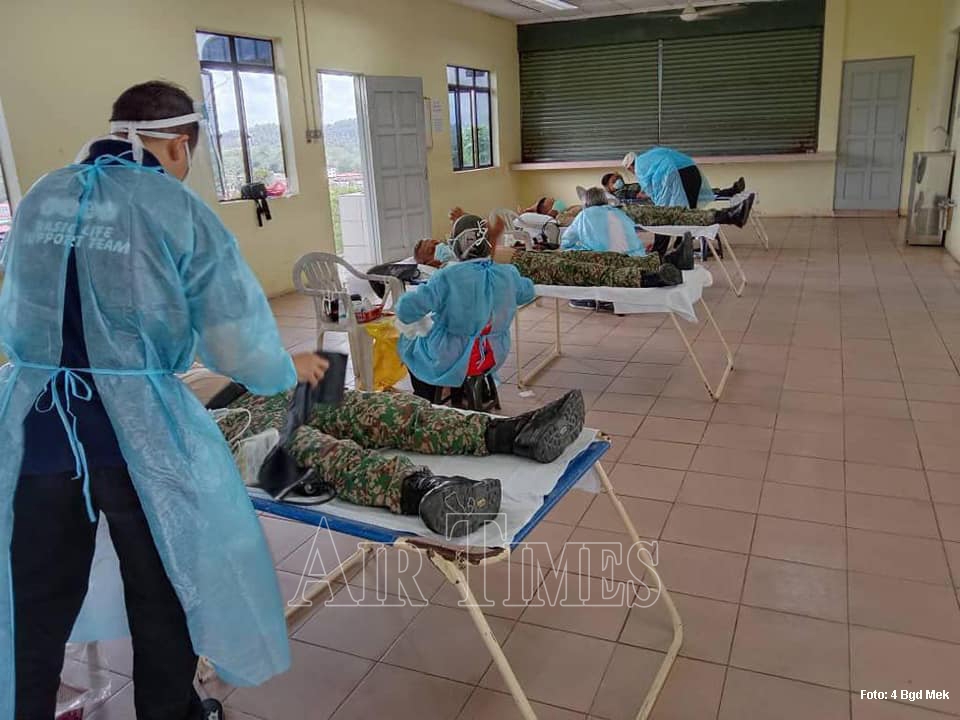 Anggota Tentera Darat bantu isi Tabung Darah Hospital Raub | Air Times ...