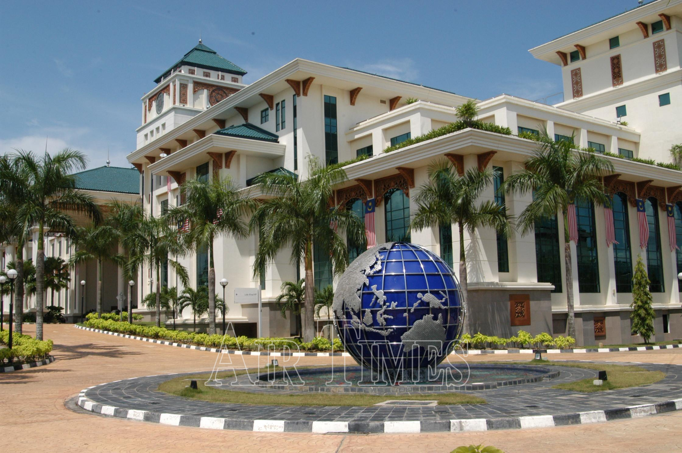 #Semasa: Wisma Putra sahkan penahanan individu warga Malaysia dalam ...