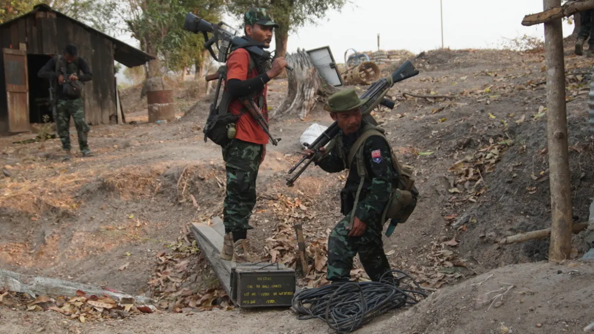 Pemberontak tawan bandar sempadan, Thailand sedia terima pelarian | Air ...